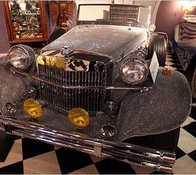 Liberace Museum To Close: Last Chance To See The World's Most Elegant ...