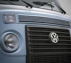 VW Microbus Rolls Off Into The Sunset With 600 "Last Edition" Kombi ...